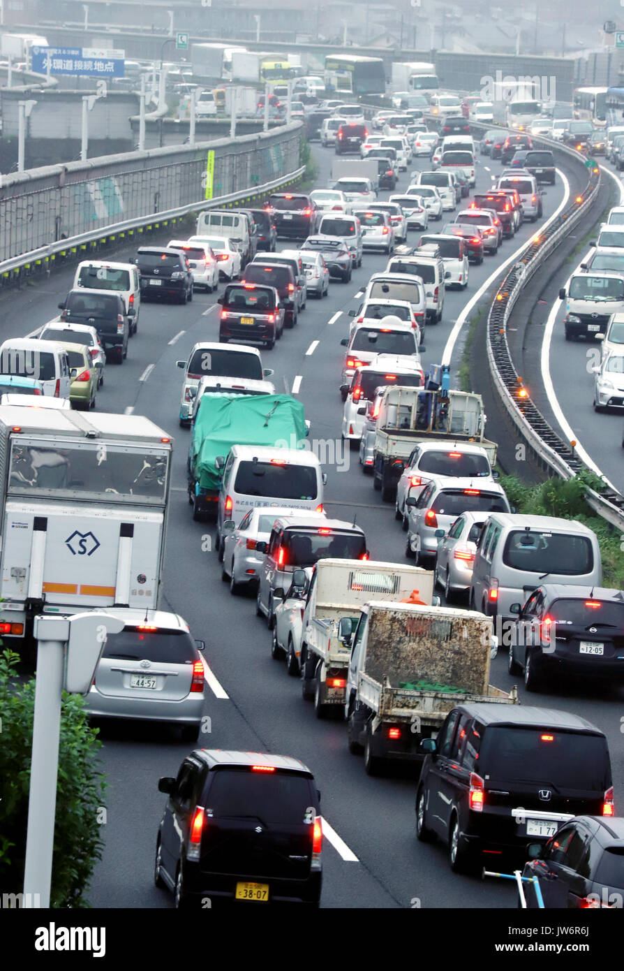 Tokyo, Japan. 11th Aug, 2017. Motorists are caught in a traffic jam ...