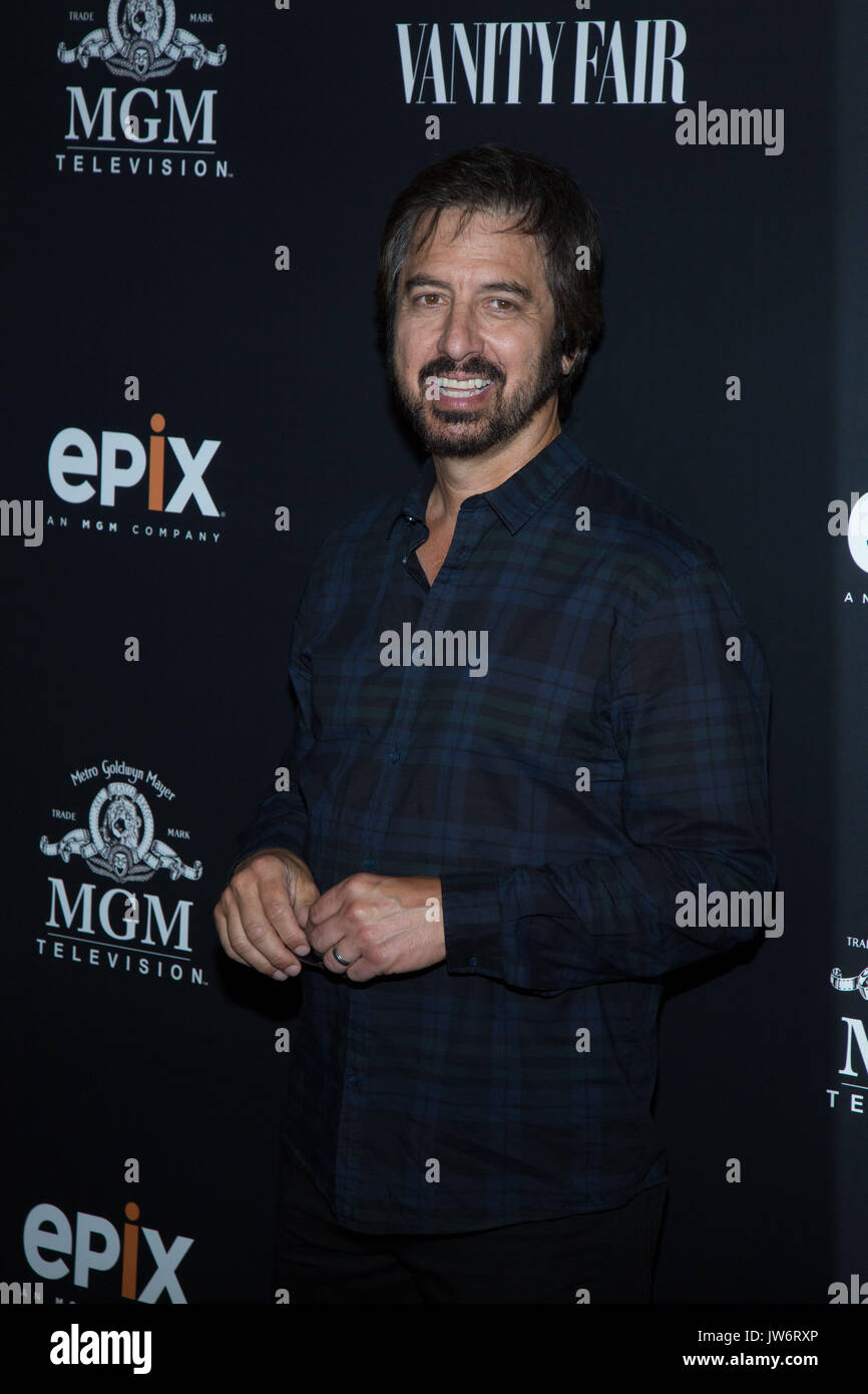 Ray romano hi-res stock photography and images - Alamy
