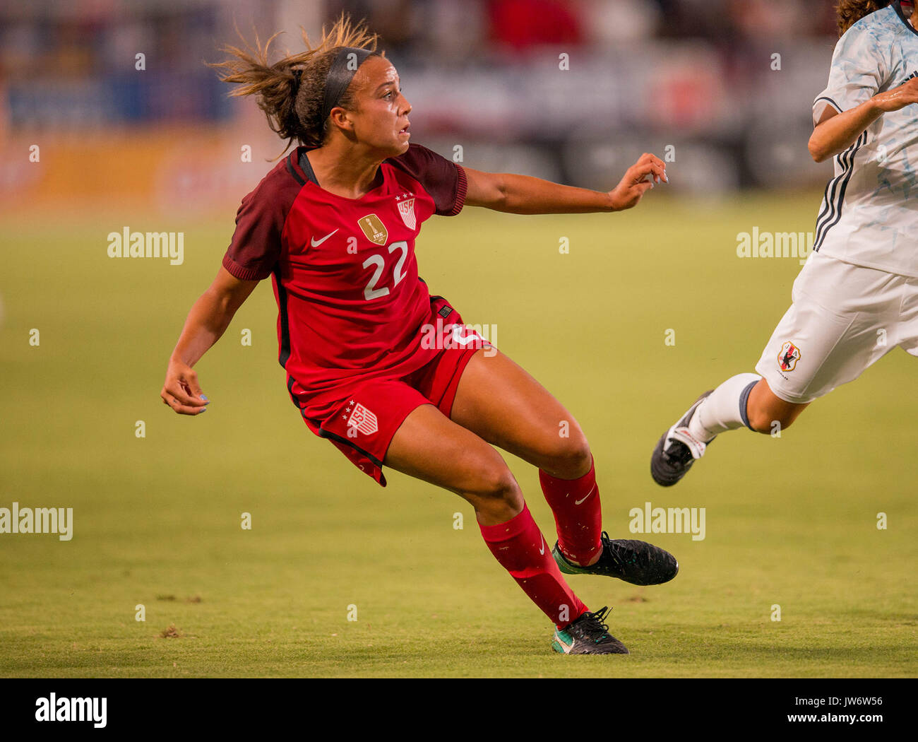 August 03, 2017 Carson, CA...U.S. forward (22) Mallory Pugh puts a shot ...