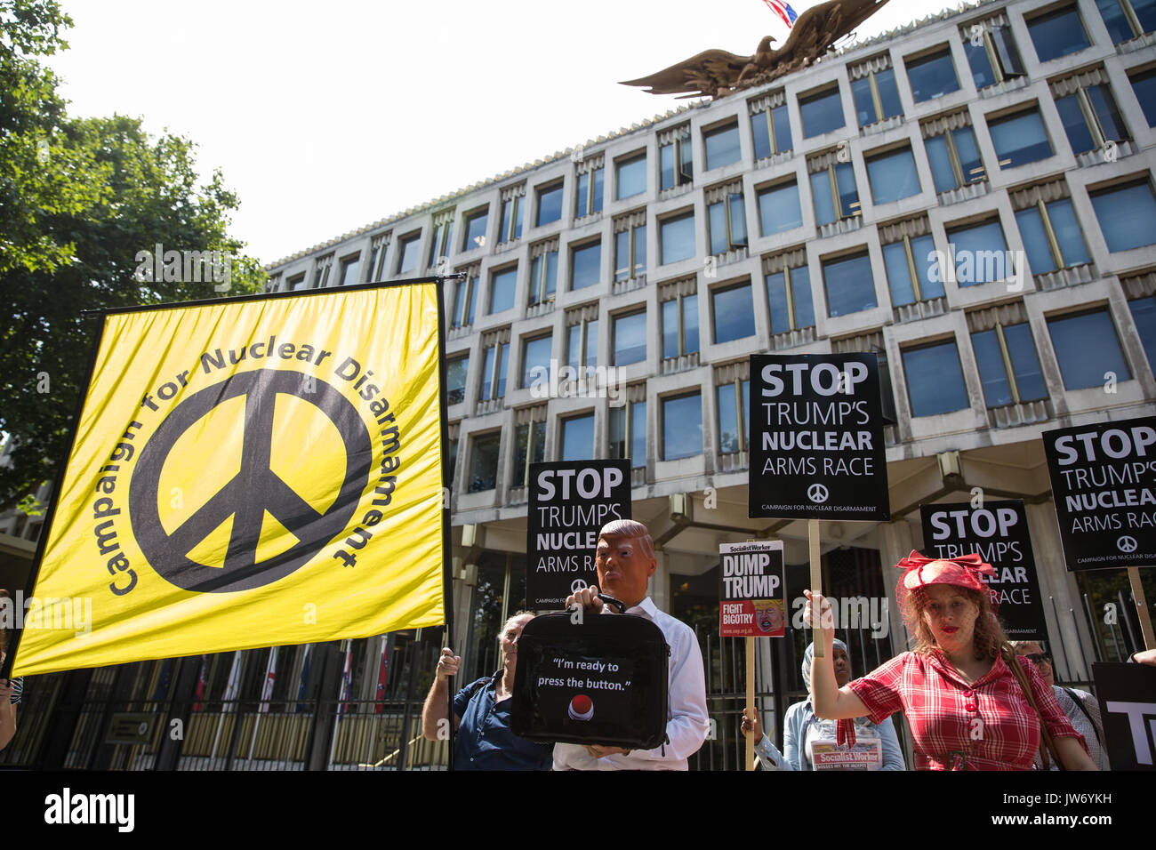 London cnd banner hi-res stock photography and images - Alamy