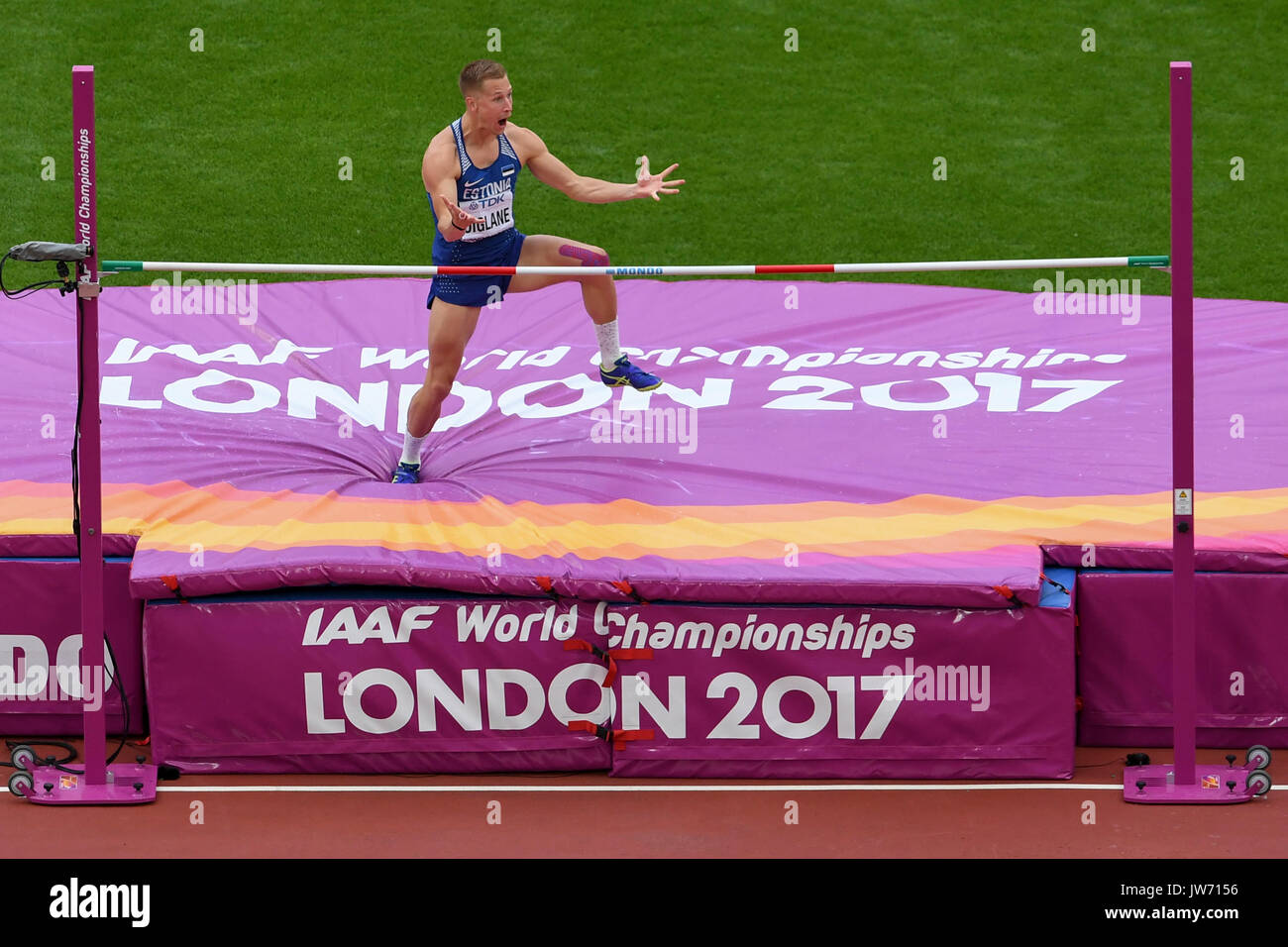London, UK. 11 August 2017. Competitors take part in the high jump ...