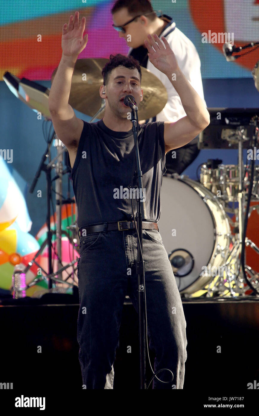 New York, New York, USA. 11th Aug, 2017. Singer/guitarist JACK ANTONOFF ...