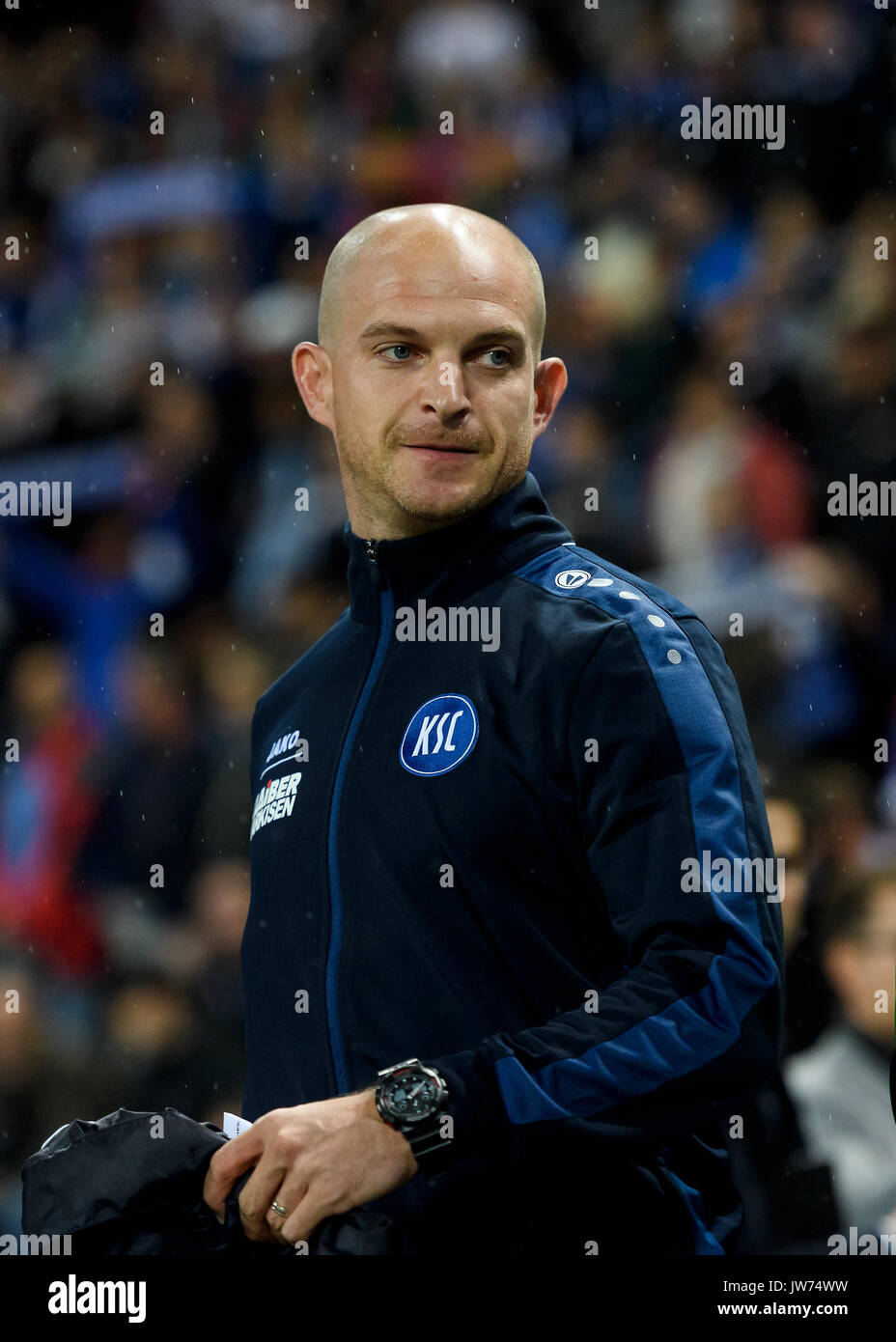 Karlsruhe, Deutschland. 11th Aug, 2017. Trainer Marc-Patrick Meister ...