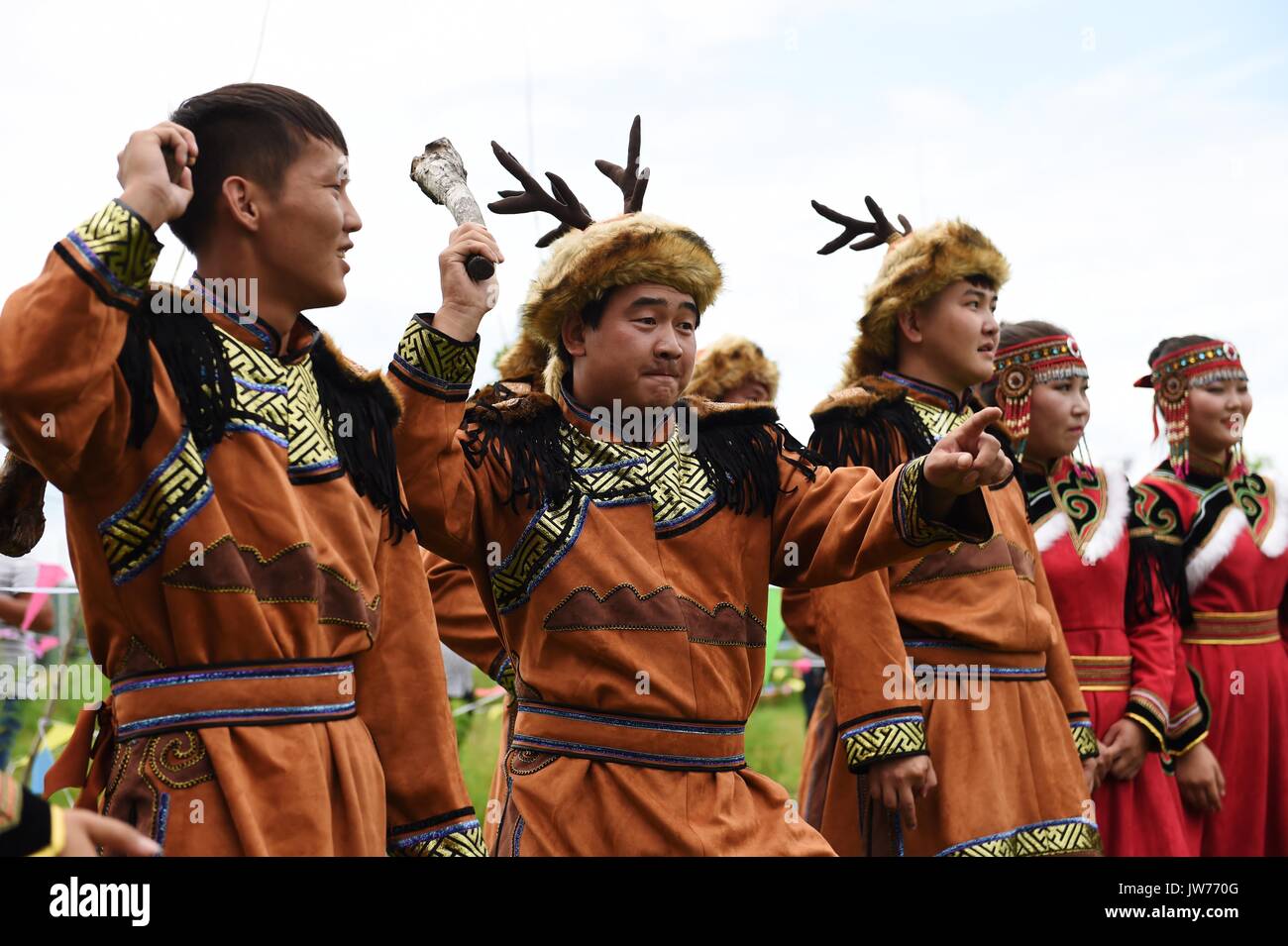 Oroqen people hi-res stock photography and images - Alamy
