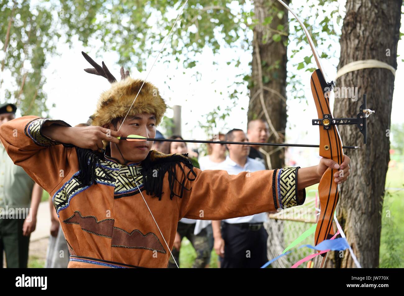 Oroqen people hi-res stock photography and images - Alamy