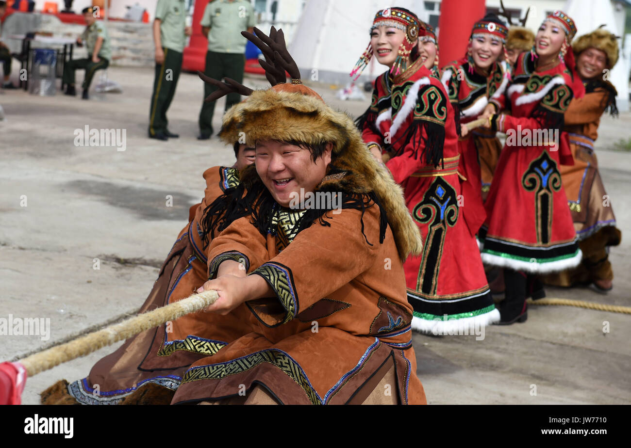 Oroqen people hi-res stock photography and images - Alamy