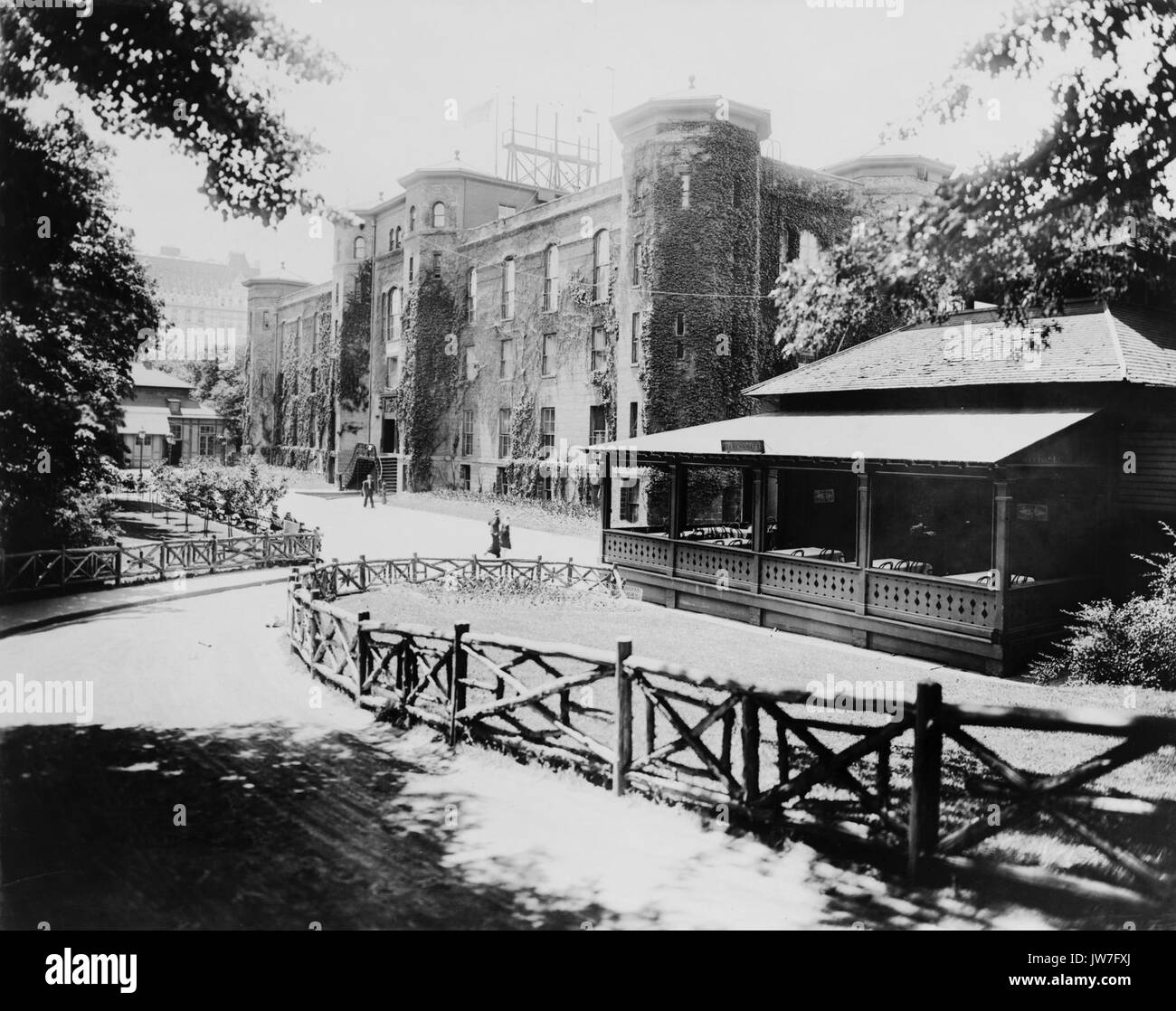 New york city greenery Black and White Stock Photos & Images - Alamy