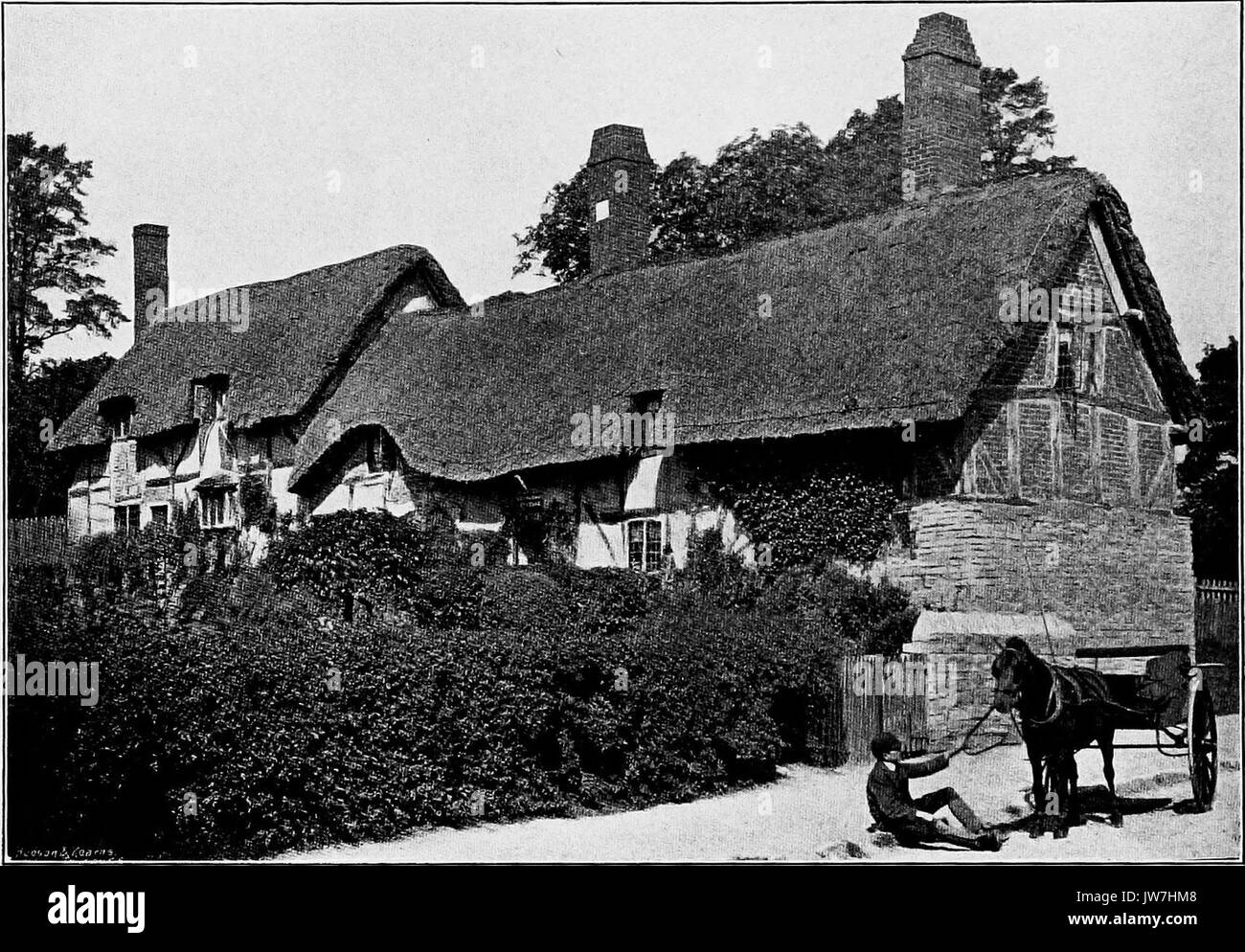 Elizabethan People Anne Hathaway's Cottage Stock Photo - Alamy