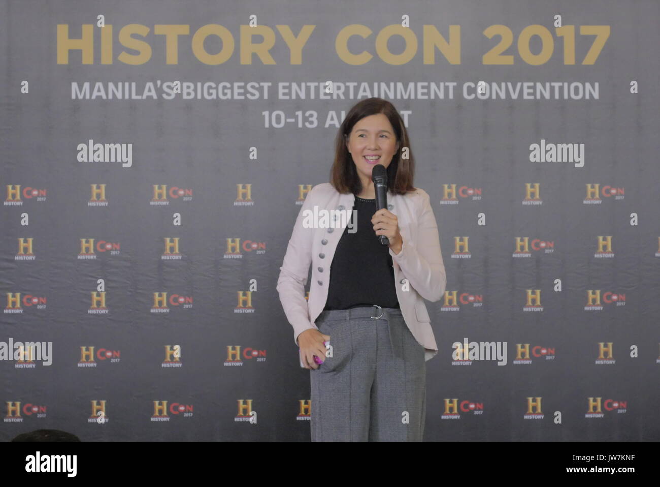 Pasay, Philippines. 10th Aug, 2017. Sen. Pia Cayetano is giving ...