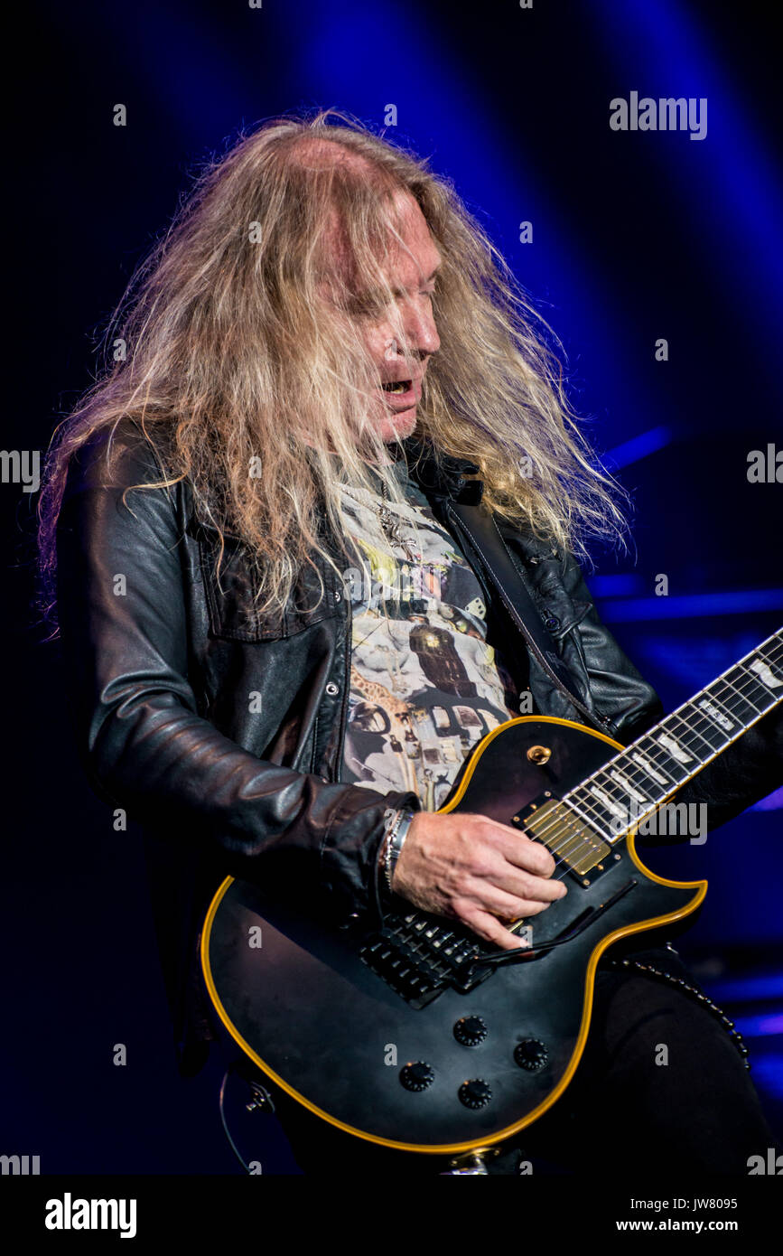 Scarratt hi-res stock photography and images - Alamy