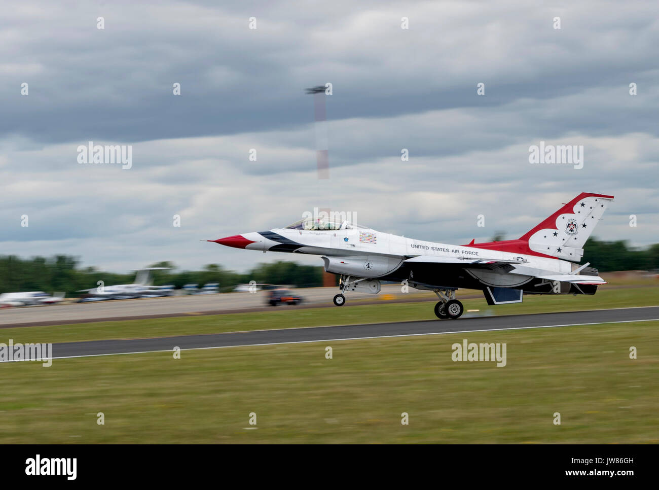 Aerobatic usaf team hi-res stock photography and images - Alamy