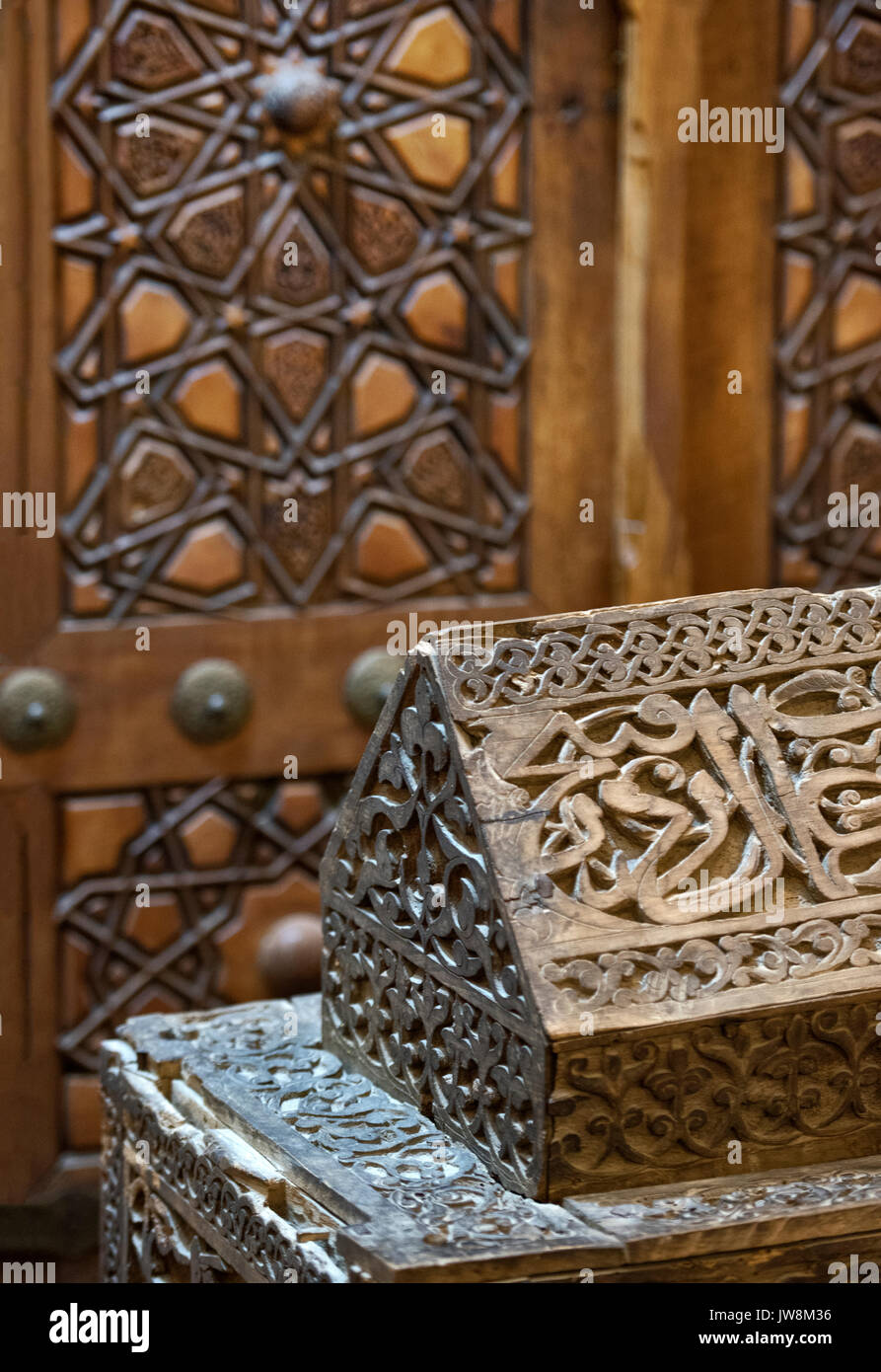 Wood objects hi-res stock photography and images - Alamy