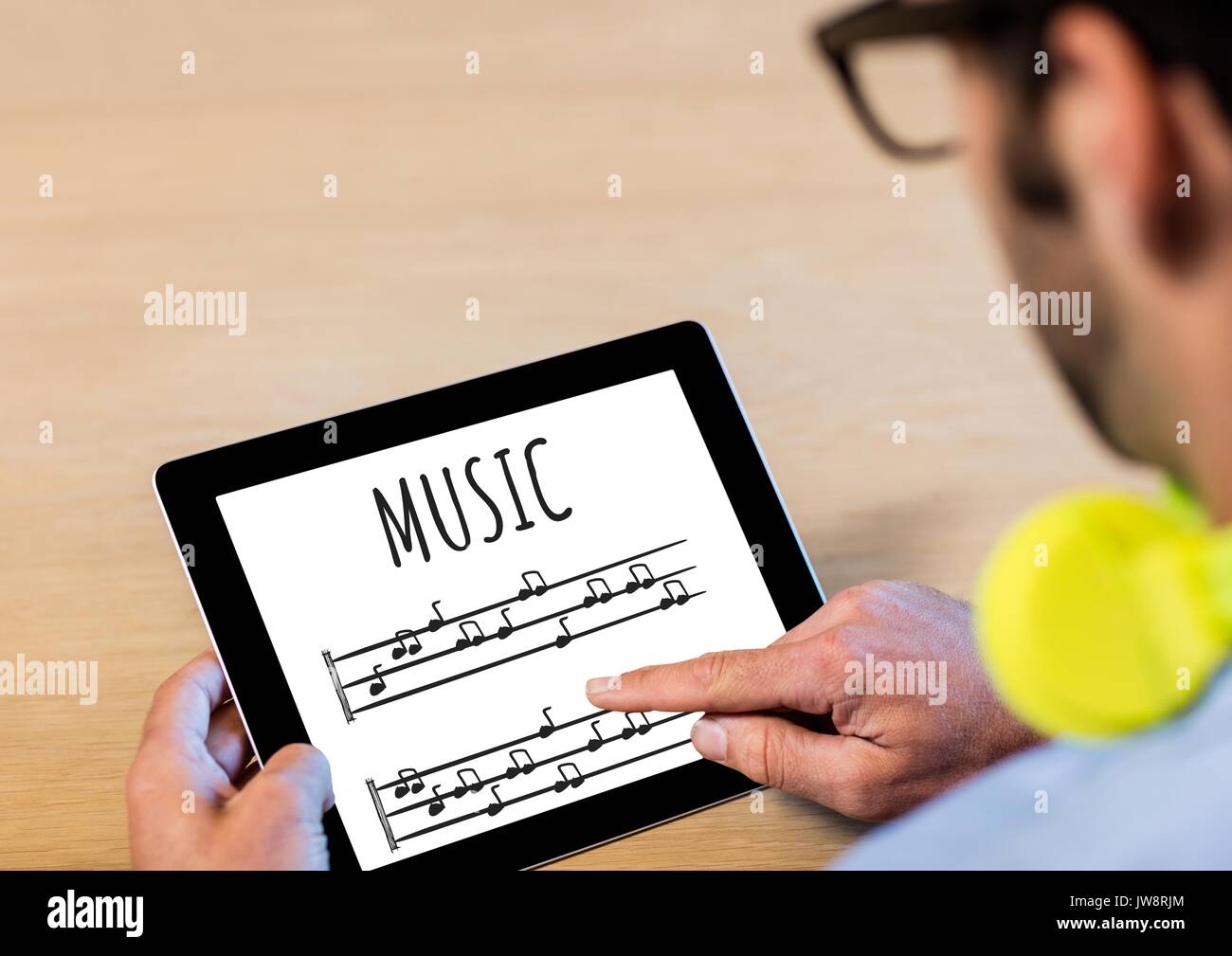 Music notes cloud shape illustration hi-res stock photography and ...