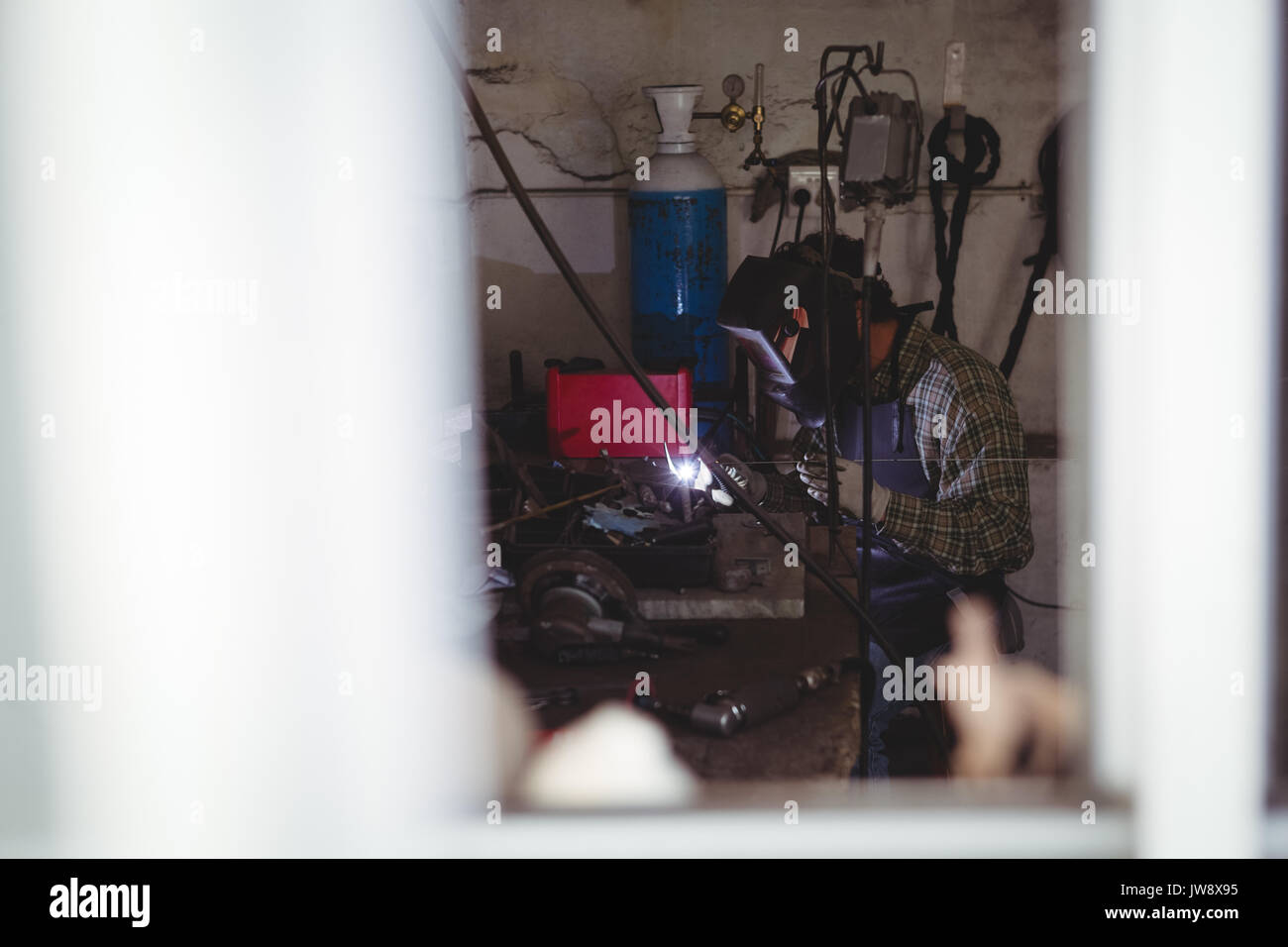 Wielder hi-res stock photography and images - Alamy