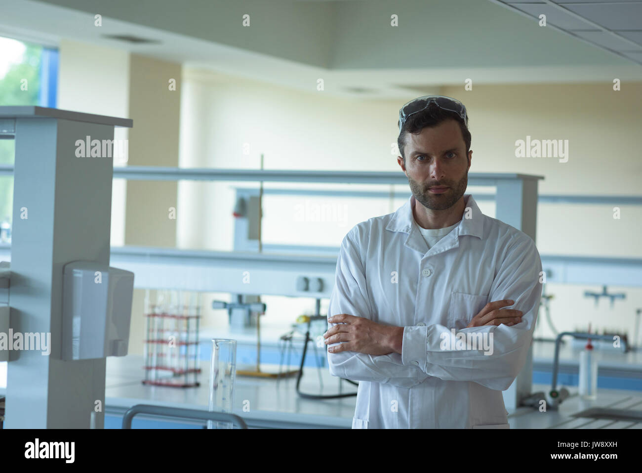 Physics project lab student hi-res stock photography and images - Alamy