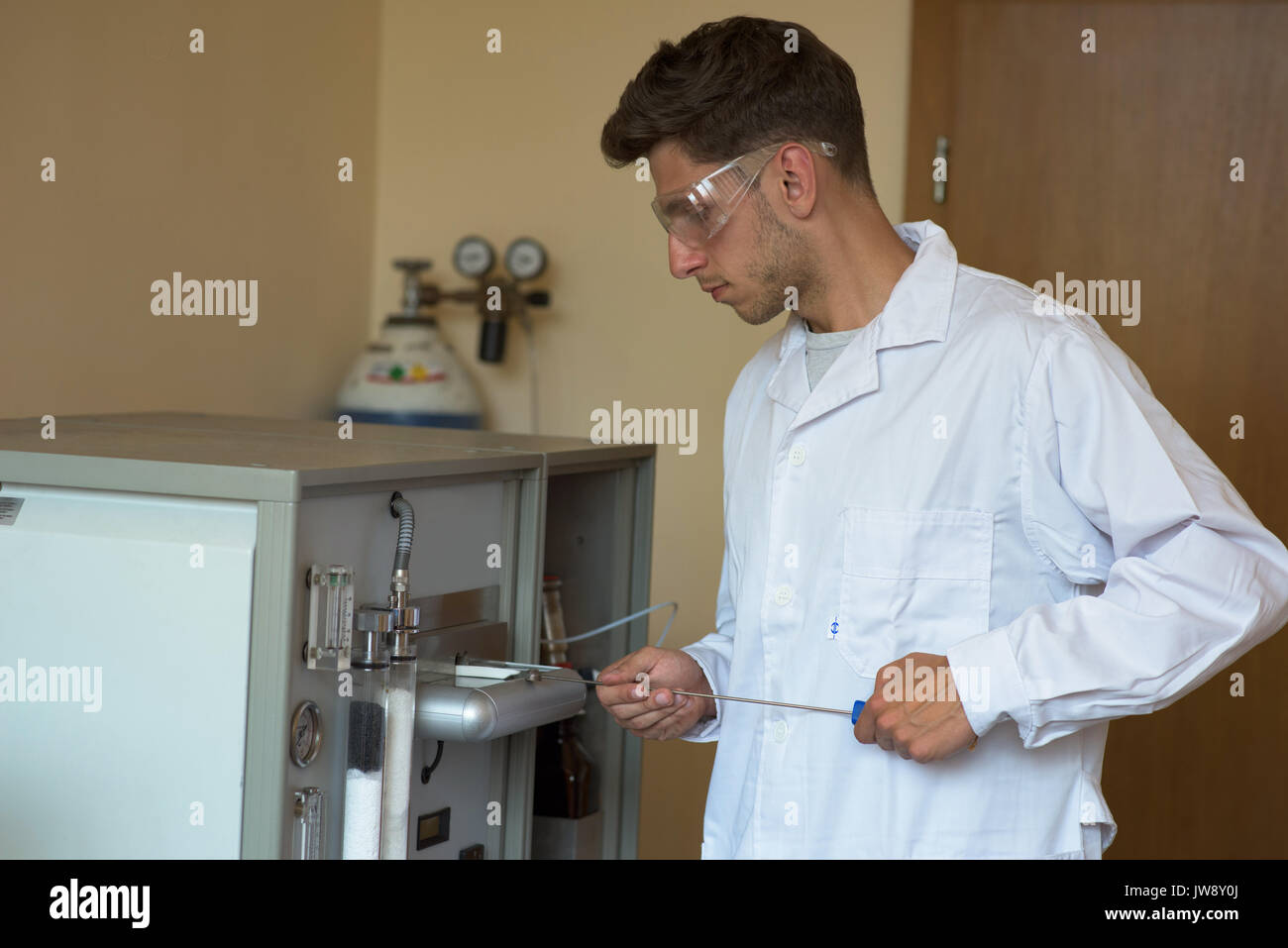 Student science lab record hi-res stock photography and images - Alamy