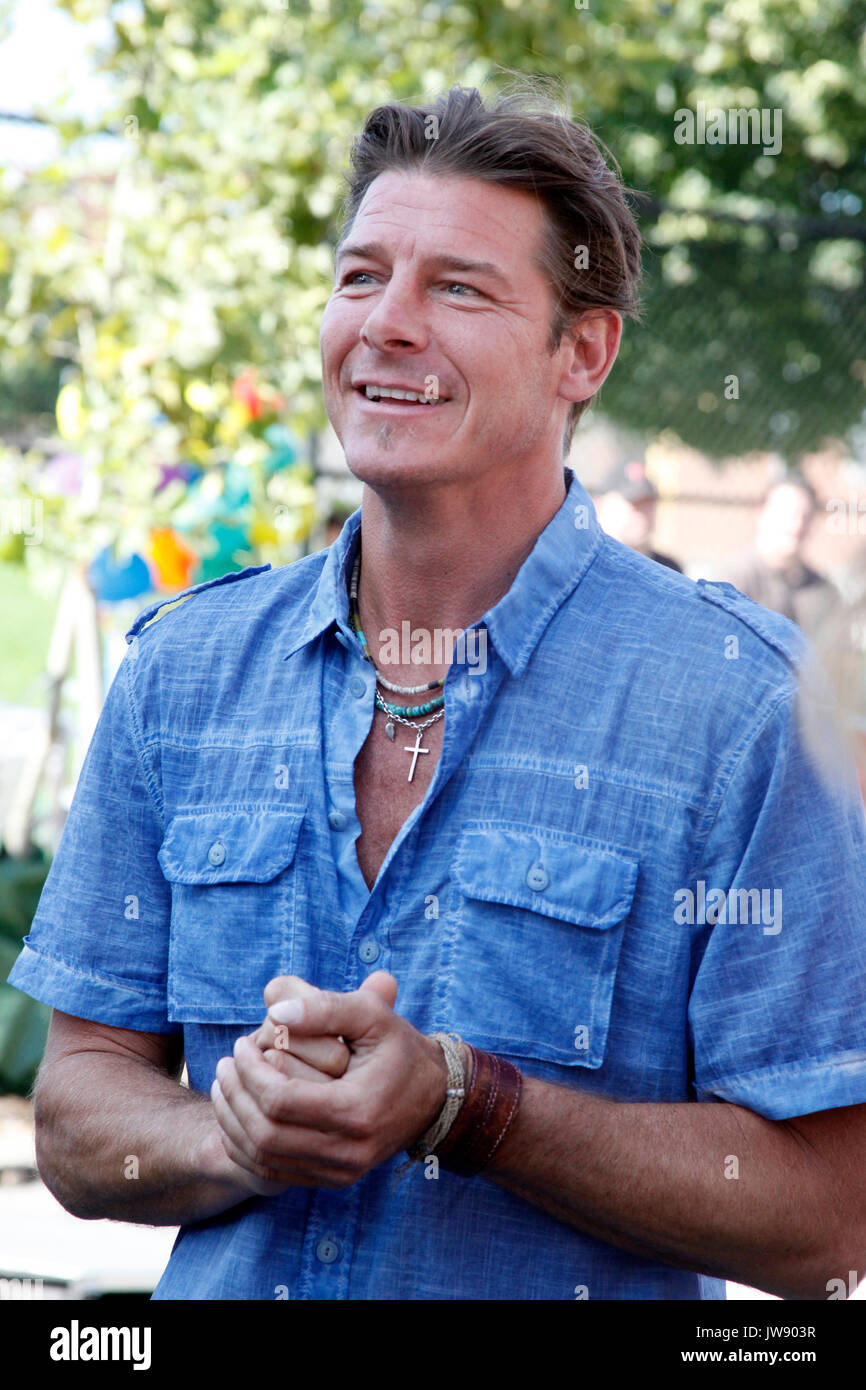 Ty Pennington pictured at Rachael Ray's in South Philadelphia for a ...