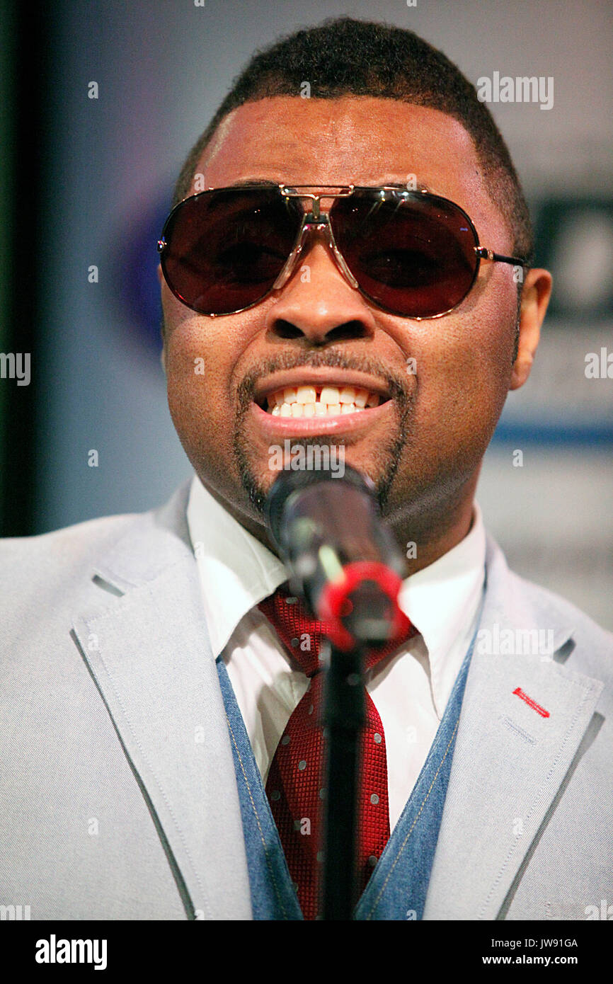 Musiq Soulchild performing at WDAS's Xfinity Performance Theater in ...