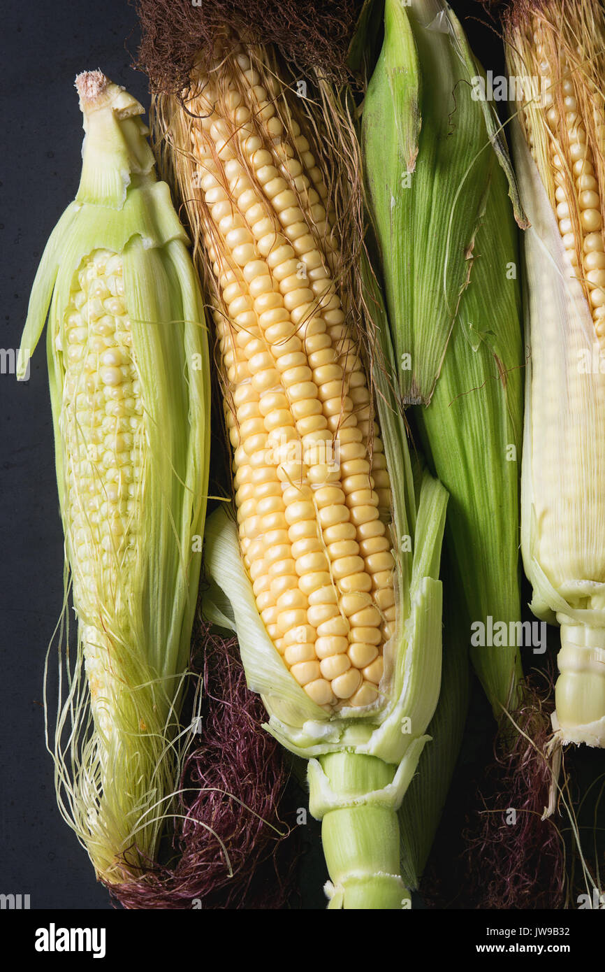 Cobs of black and yellow corn hi-res stock photography and images - Alamy