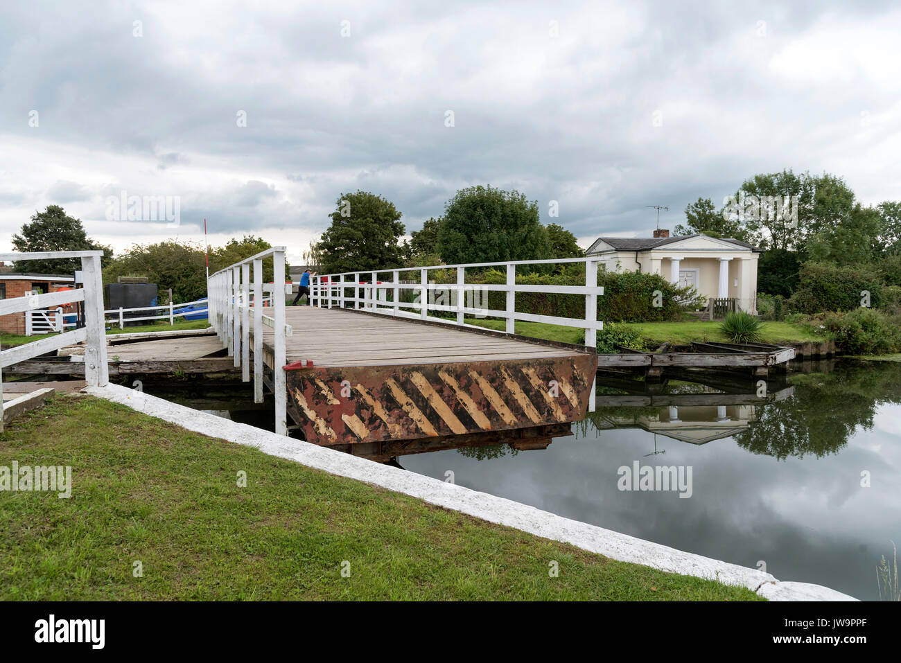 Opening of Splatt Bridge on The Gloucester and Sharpness Canal at ...
