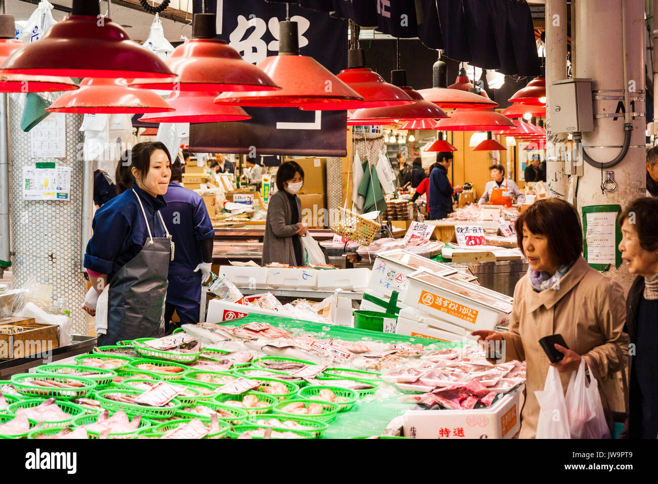 Popular Omicho indoor fresh fish market at Kanazawa, Japan. Fish stall ...