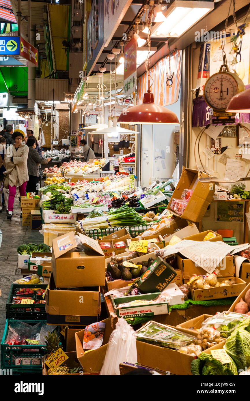 Grocery stall hi-res stock photography and images - Alamy