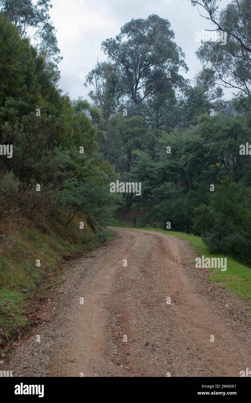 Dirt Driveway Stock Photos & Dirt Driveway Stock Images - Alamy