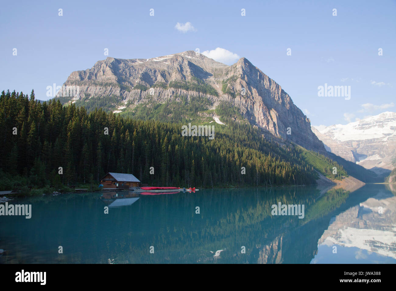 Banff national park canoe hi-res stock photography and images - Alamy