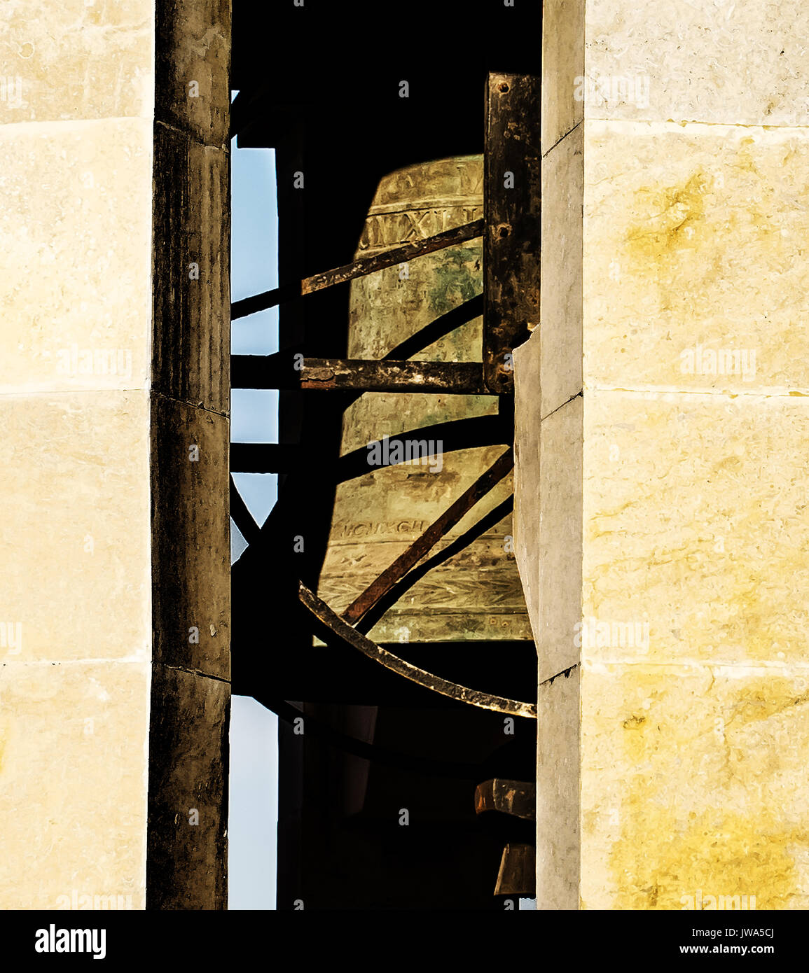 World war ii siege bell memorial hi-res stock photography and images ...