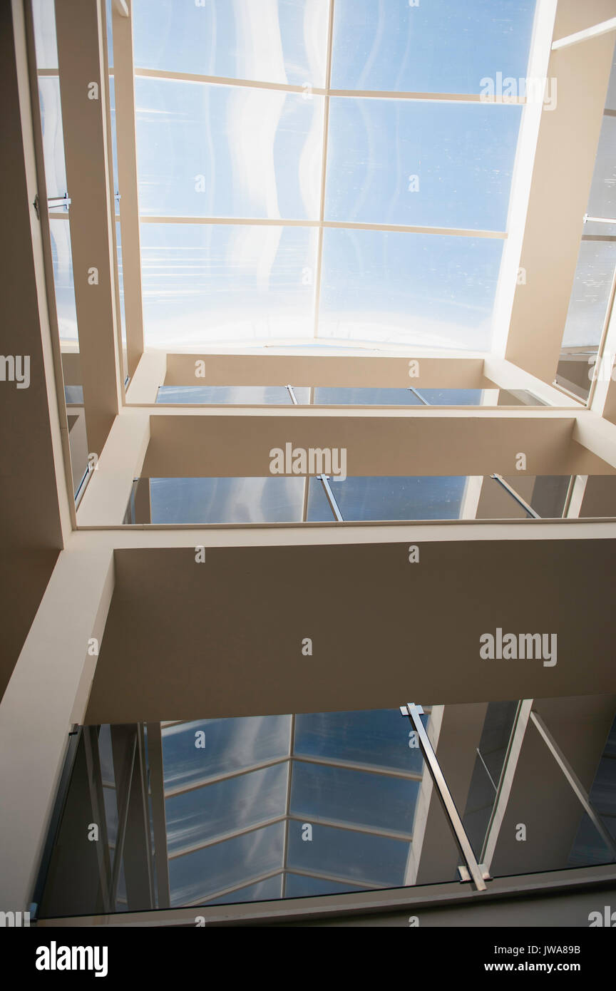 Skylight windows hi-res stock photography and images - Alamy