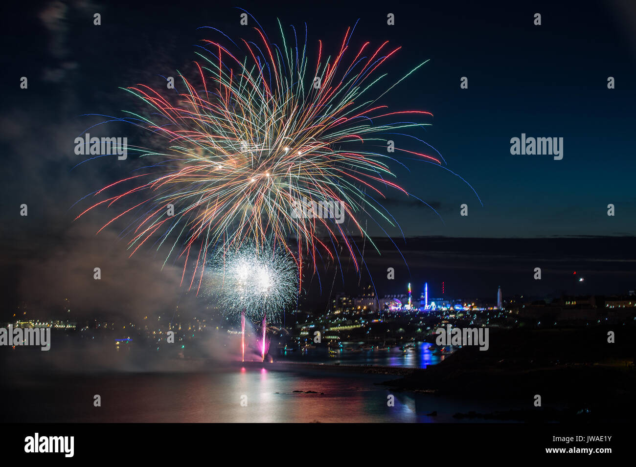Picture by Paul Slater/PSI - British Fireworks Championships, Plymouth ...