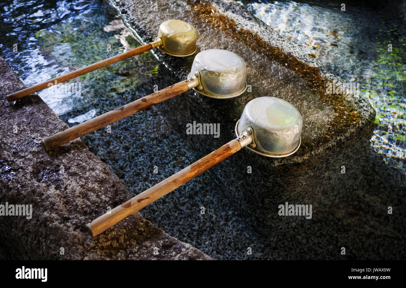 Water dipper at japanese shrine, Tokyo, Japan Stock Photo - Alamy