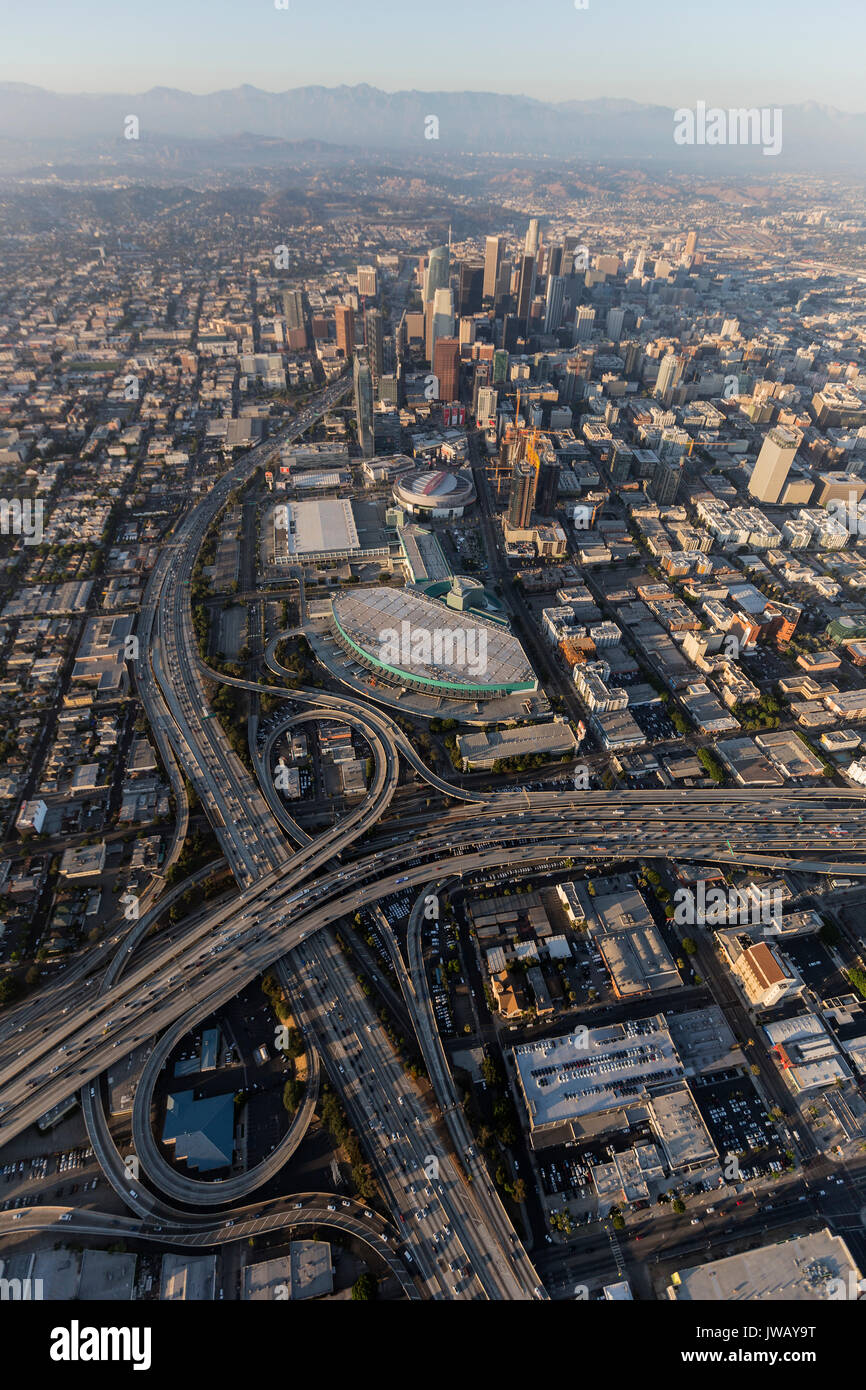 Los Angeles, California, USA - August 7, 2017: Smoggy afternoon aerial ...