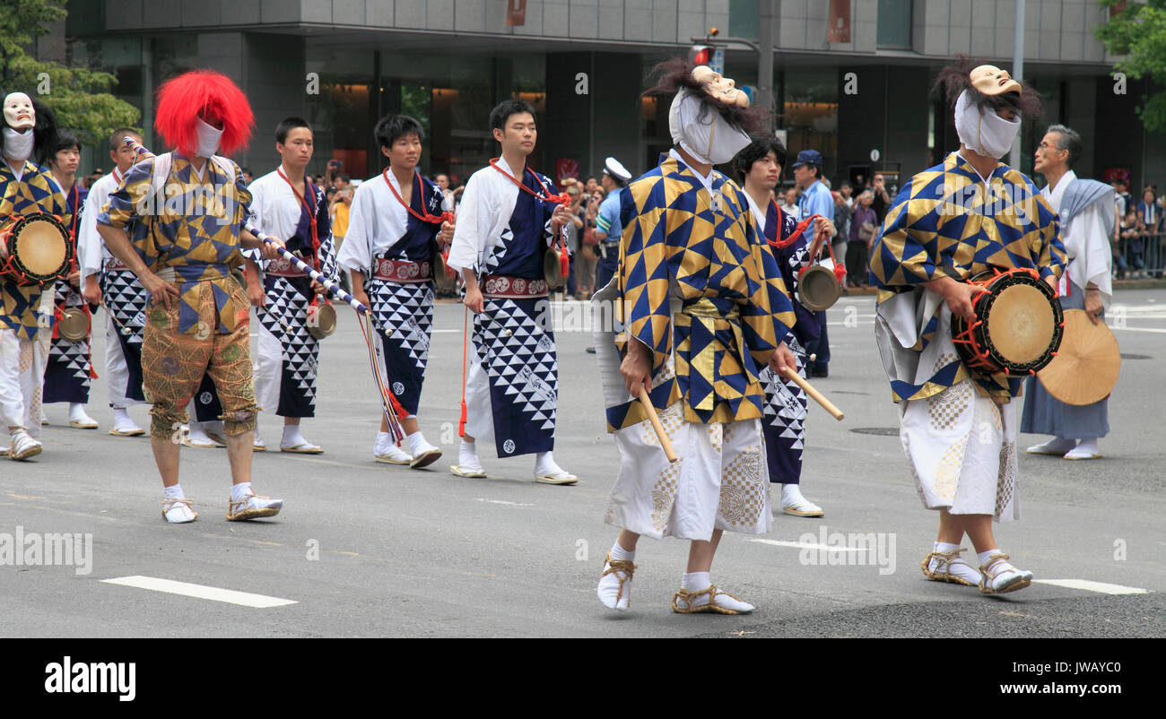 Japan, Kyoto, Gion Matsuri, festival, Yama Hoko procession, people ...