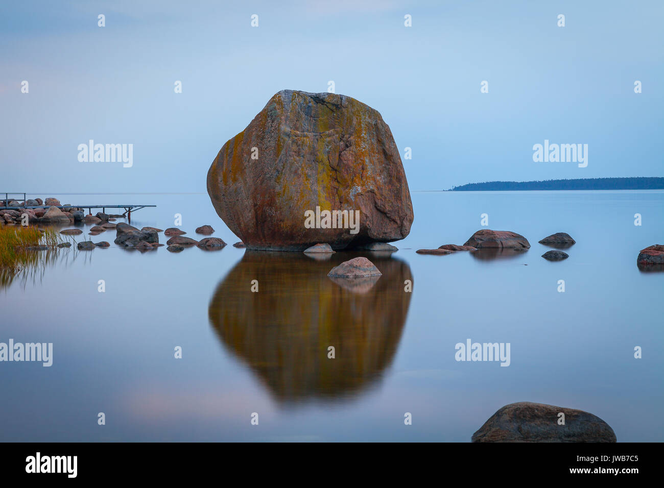 Beautiful beach big stone background hi-res stock photography and ...