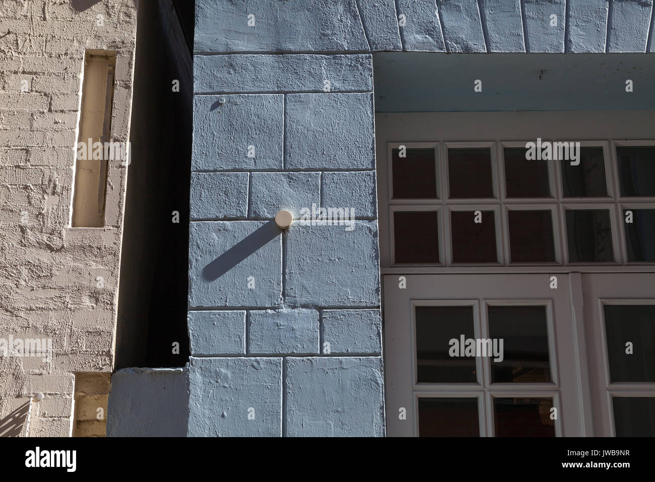Grunge wall house building facade hi-res stock photography and images ...