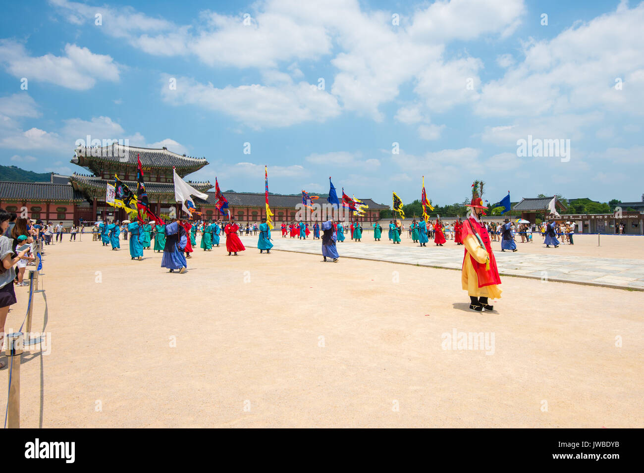 SEOUL, SOUTH KOREA - JULY 5: Soldier with traditional Joseon dynasty ...