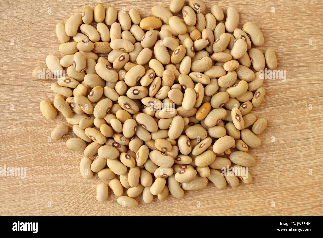 Yellow kidney hi-res stock photography and images - Alamy