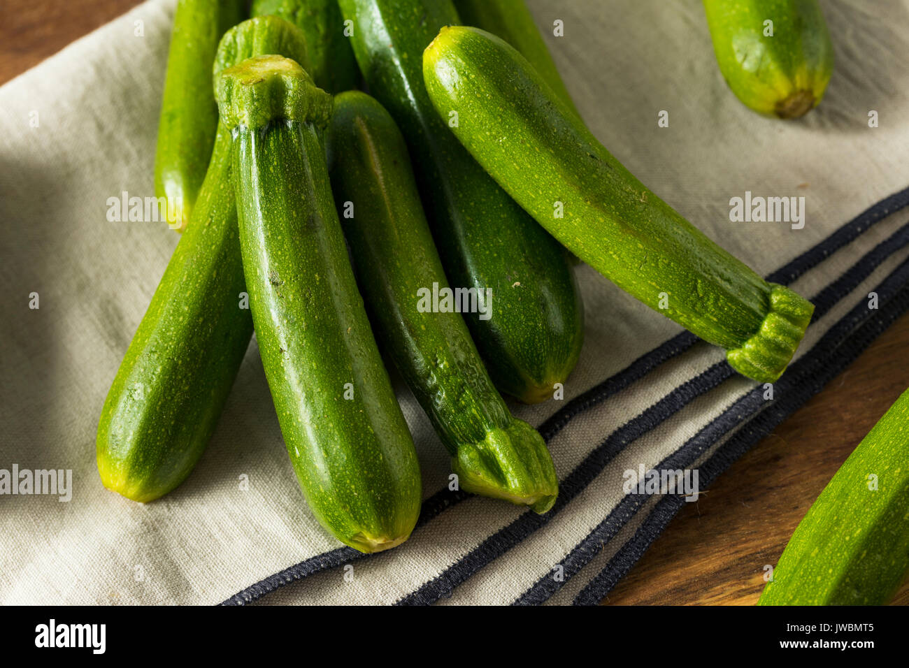 Baby squash hi-res stock photography and images - Alamy