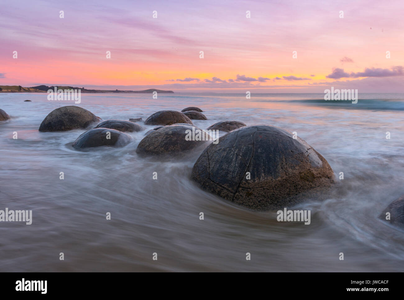 Moeraki boulders, at sunrise, geological formation, Koekohe Beach ...