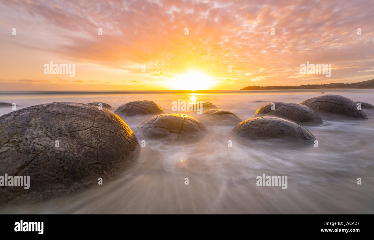 Moeraki boulders, at sunrise, geological formation, Koekohe Beach ...