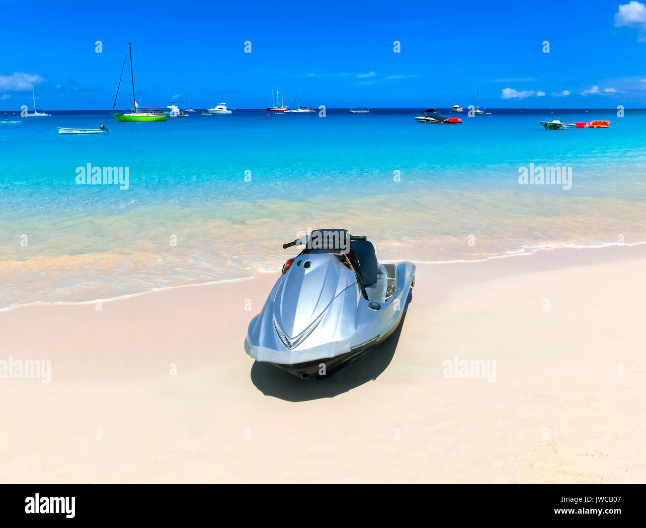 The one water motorcycle at the beach of sea Stock Photo - Alamy
