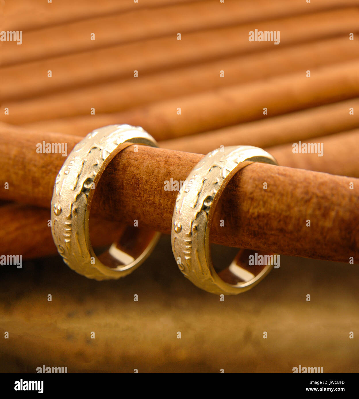 Custom ring design. wedding ring Stock Photo - Alamy