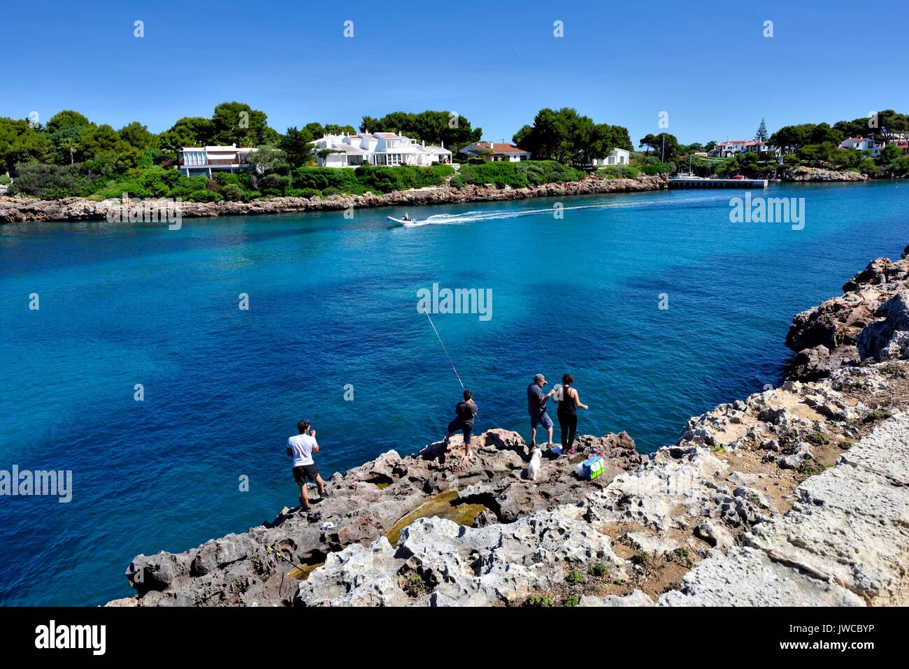 Coastal people fishing hi-res stock photography and images - Alamy