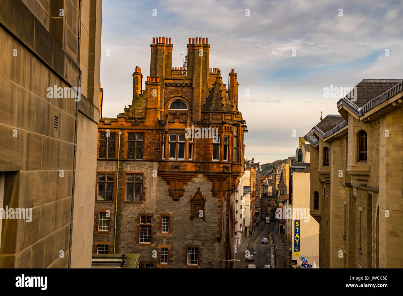 Edinburgh old town the bridges hi-res stock photography and images - Alamy