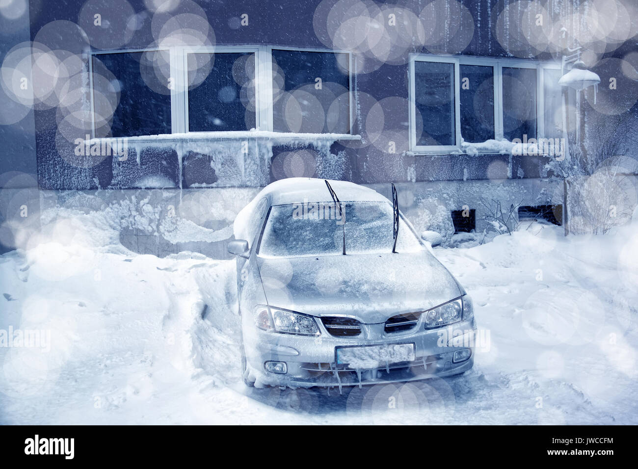 Ice block car hi-res stock photography and images - Alamy