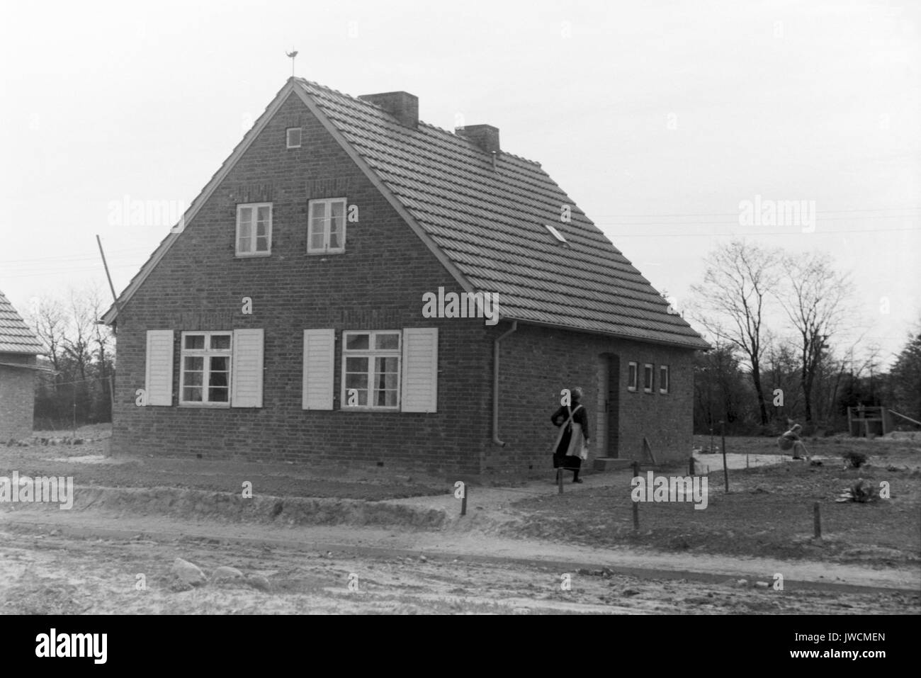 1930s House Countryside High Resolution Stock Photography and Images ...