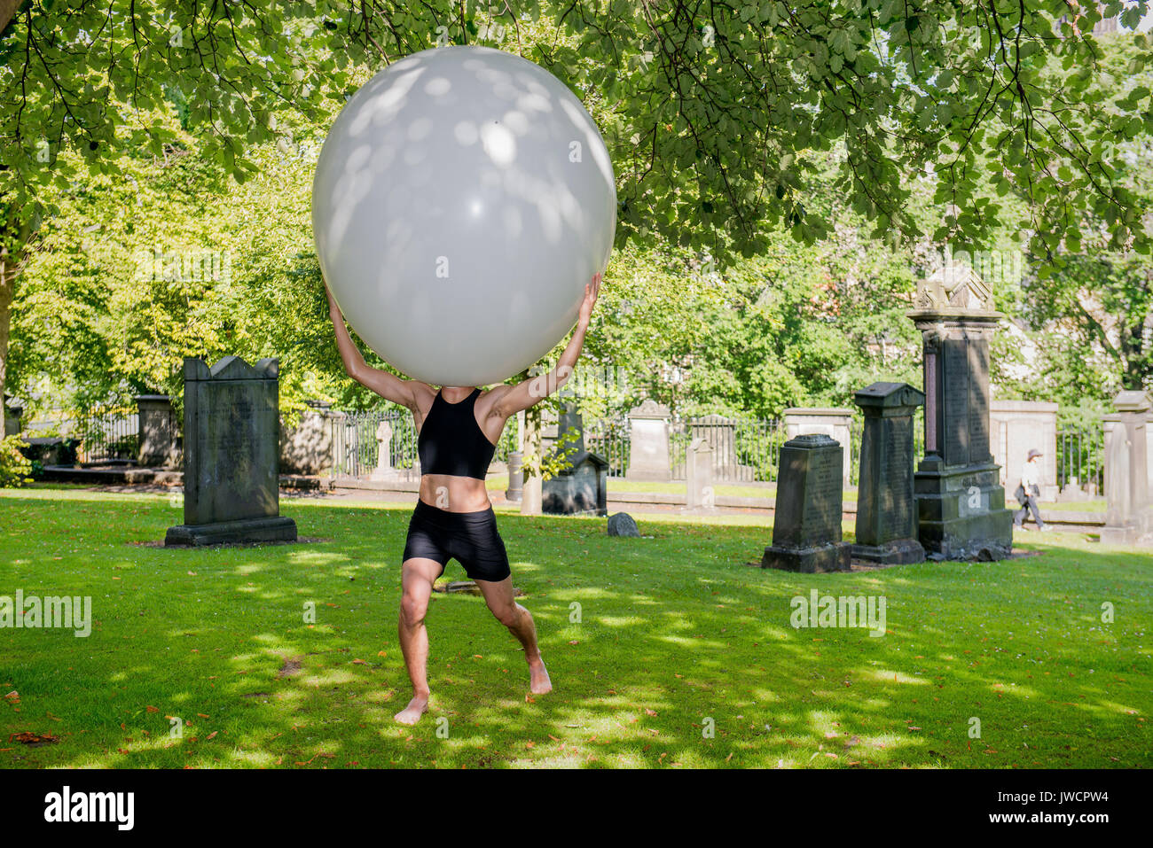 GHOSTLY WHITE ORBS SETTLE IN AT FAMOUS GREYFRIARS KIRK EDINBURGH FRINGE ...