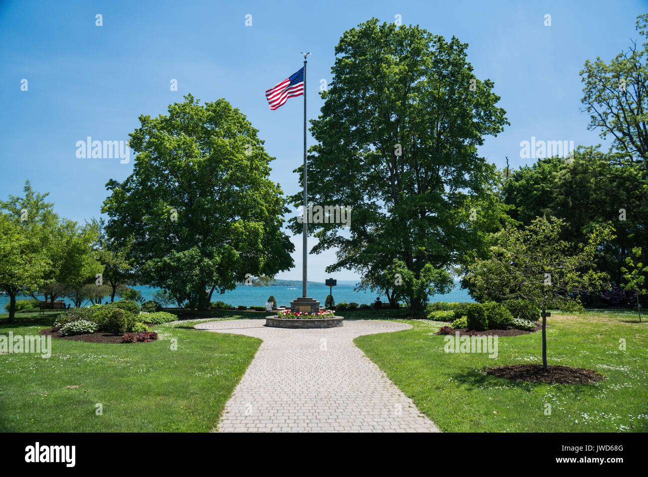 Tall flagpole hi-res stock photography and images - Alamy