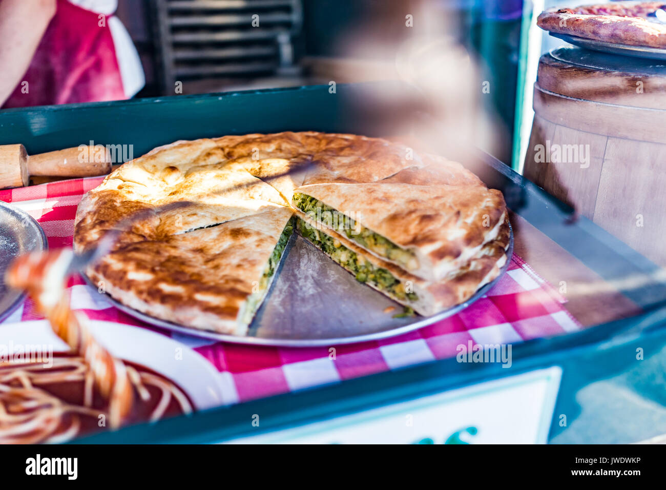 Pizza restaurant window display hi-res stock photography and images - Alamy